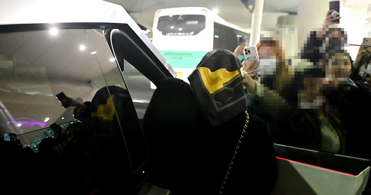[포토] 테슬라 사이버트럭 타는 지드래곤 갤럭시코퍼레이션 이적 카이스트 교수까지 엔터테크 타임라인