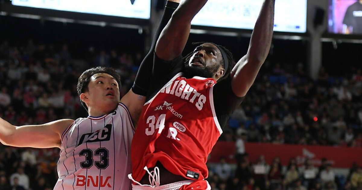 [BK 리뷰] '달리고, 달리고, 달리고' SK, KCC 완파... 2연승 '단독 2위 유지'