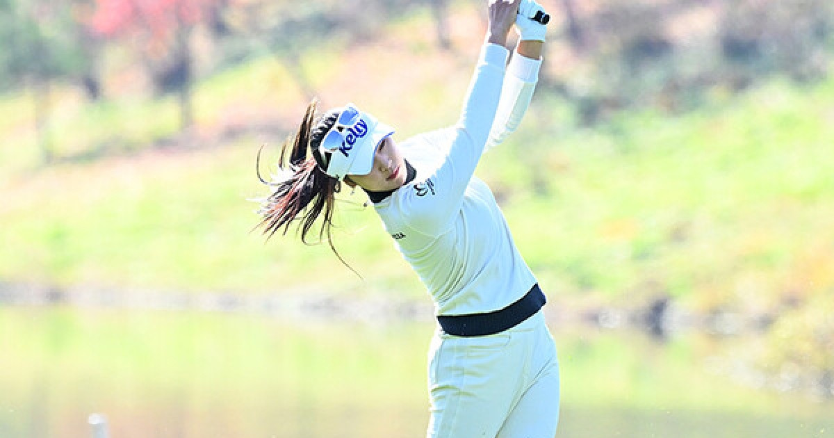 마지막까지 긴장의 끈을 놓칠 수 없는 윤이나 [KLPGA SK텔레콤·SK쉴더스]