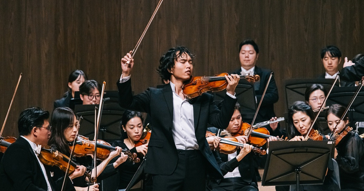Chinese violinist Luo Chaowen wins Isangyun Competition