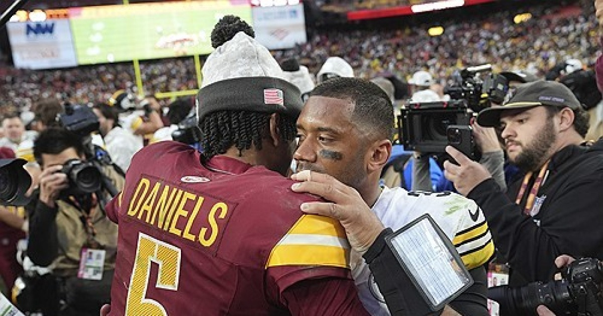 Steelers Commanders Football