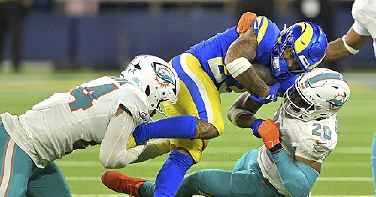 Dolphins Rams Football