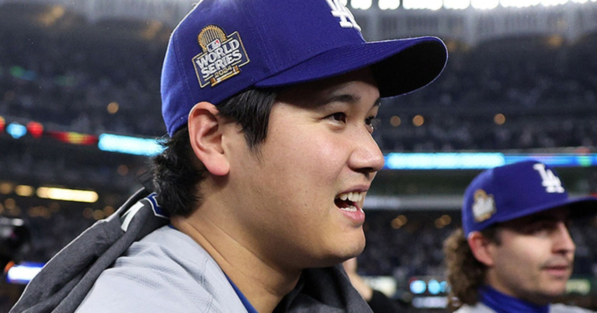 다저스 이적 첫해 WS 우승반지 차지한 오타니, 역대 두 번째 양대리그 MVP, 역대 첫 번째 지명타자 MVP에 도전한다