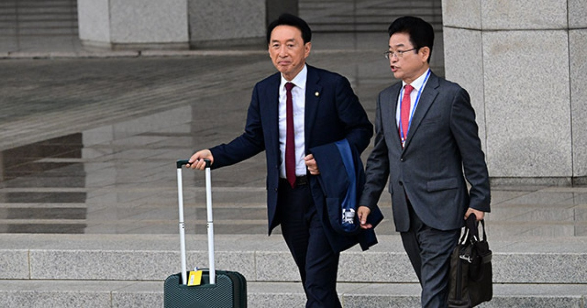 APEC·G20 참석하는 김석기 [포토]