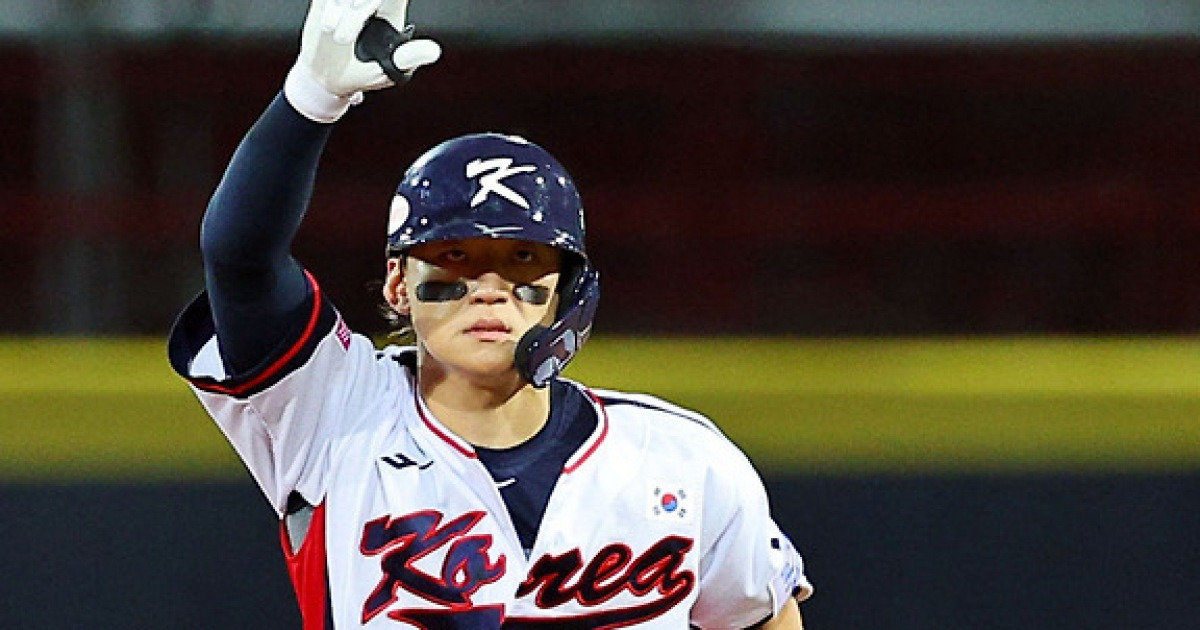 '이게 바로 KBO MVP 후보다' 쿠바 집어삼킨 김도영, 공격 '화끈' 수비 '철벽' [프리미어12]
