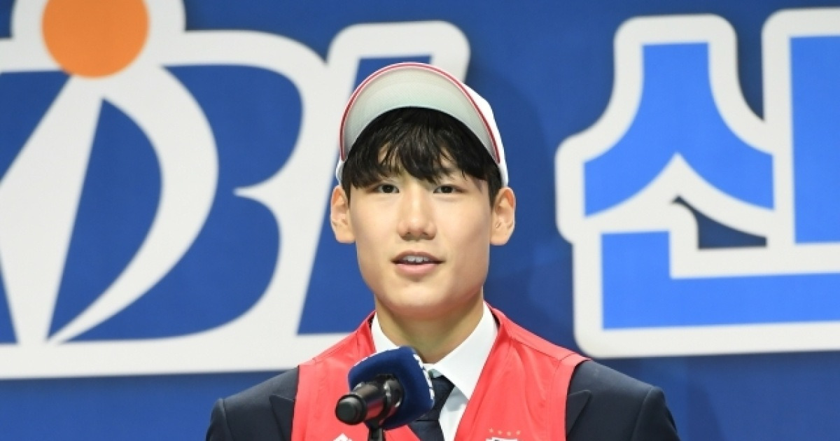 4년 만에 고졸 1순위 나왔다! 박정웅의 재능은 안양으로…‘비선출’ 정성조, 소노로 향한다(종합) [KBL 드래프트]