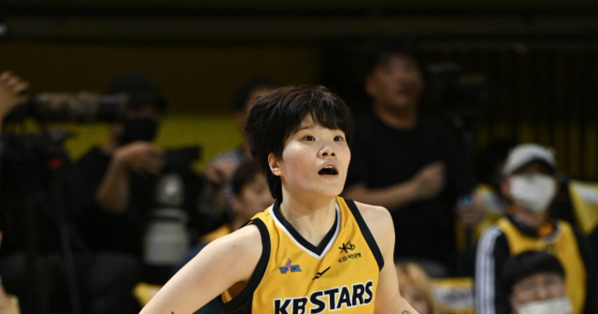 4Q까지 한 번도 리드를 내주지 않았다...'이혜주 20득점' KB스타즈, 하나은행 꺾고 2연패 뒤 2연승