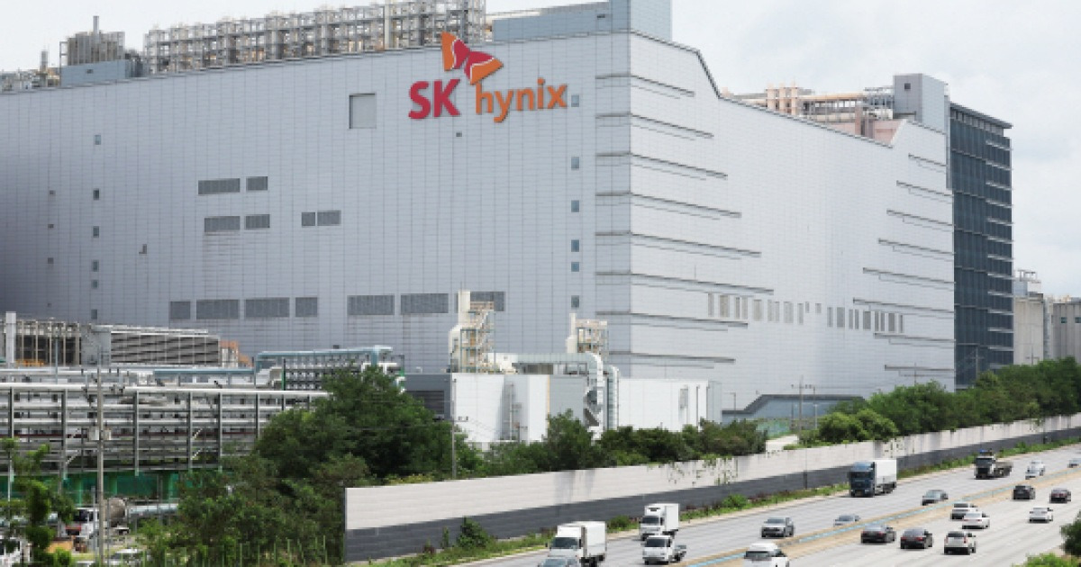 SK하이닉스 “ASML 최신 노광장비 사용 검토”