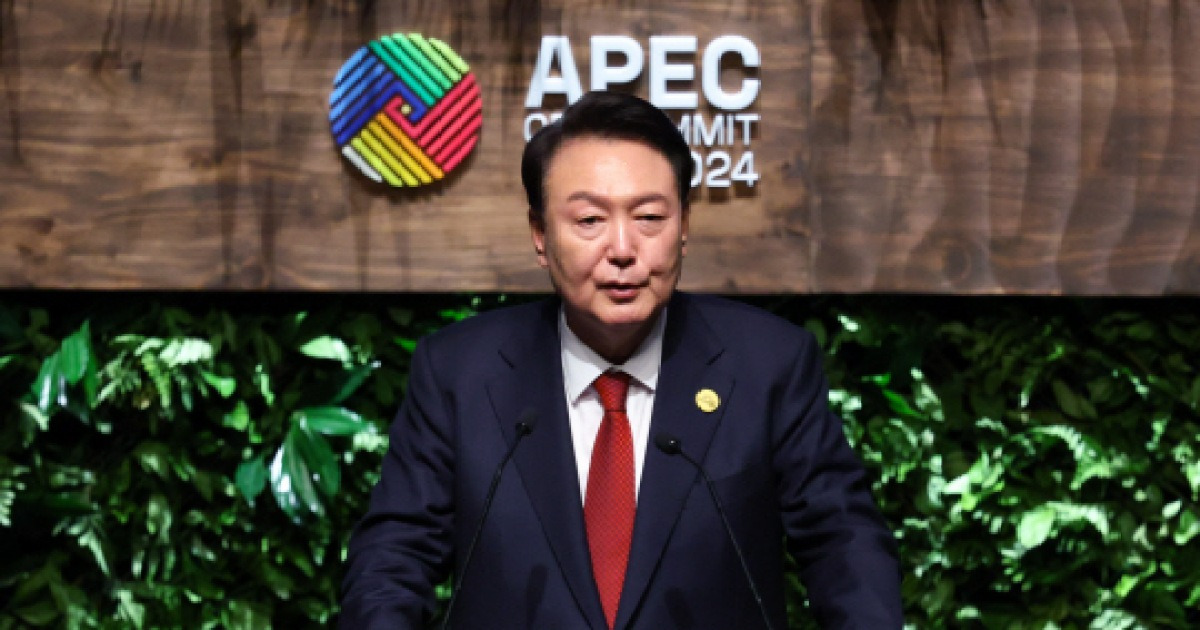 尹, ‘APEC AI 표준 포럼’ 창설 제안…“제조업과 AI 결합” 강조