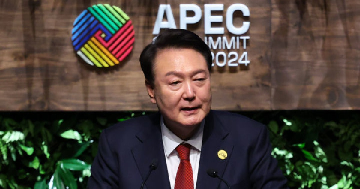 윤 "AI 대전환 시대, 제조업-AI 결합 중요" APEC AI 표준 포럼 창설 제안(종합)