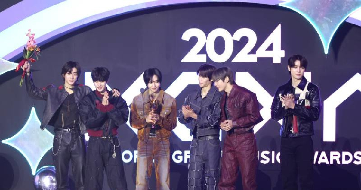 탁영준, 베스트 프로듀서 수상… 라이즈 “앞으로도 K팝 발전 위해 힘써주길” [2024 KGMA]