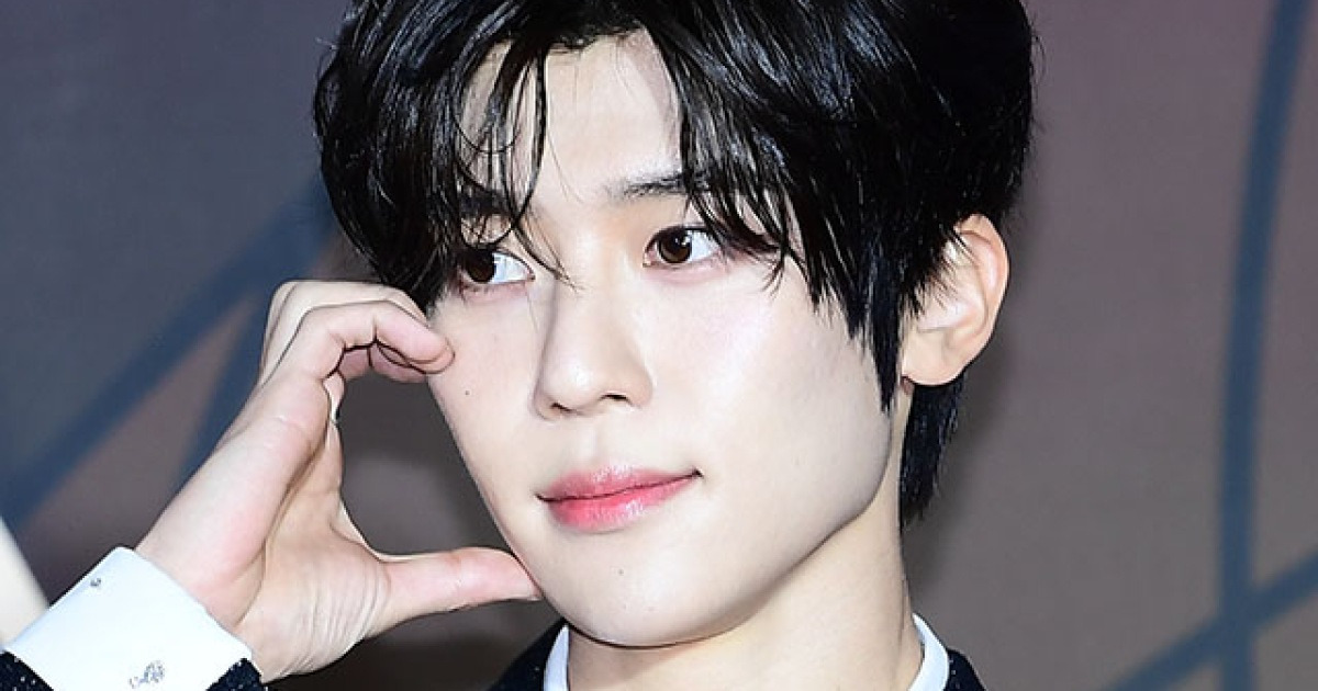 NCT위시 시온 ‘귀공자 볼하트’ [MK포토]