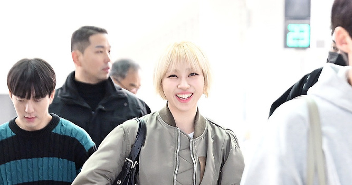 2NE1 공민지 ‘카메라 발견하곤 반가운 눈웃음’[포토엔HD]