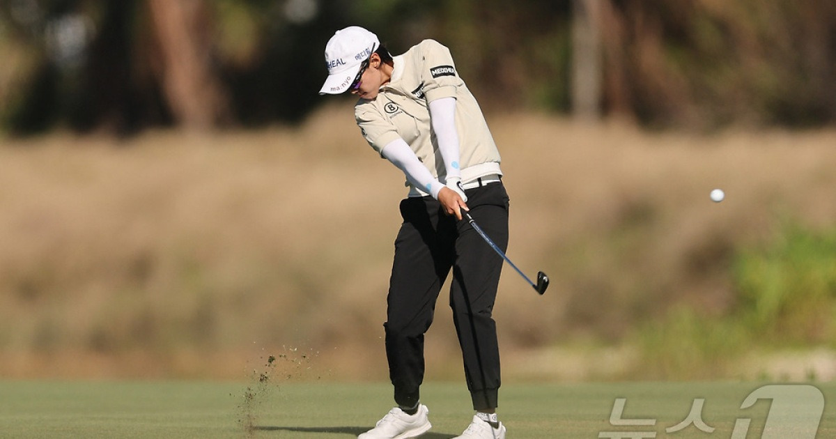 안나린, '우승상금 56억원' LPGA 최종전서 1R 8언더파 단독 선두(종합)