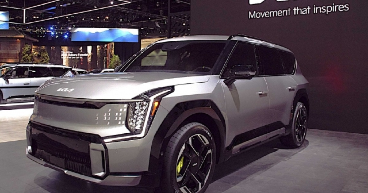 기아 LA 오토쇼서 ‘더 기아 EV9 GT’ 세계 최초 공개… 제네시스는 GV70 전동화 부분변경 모델 공개