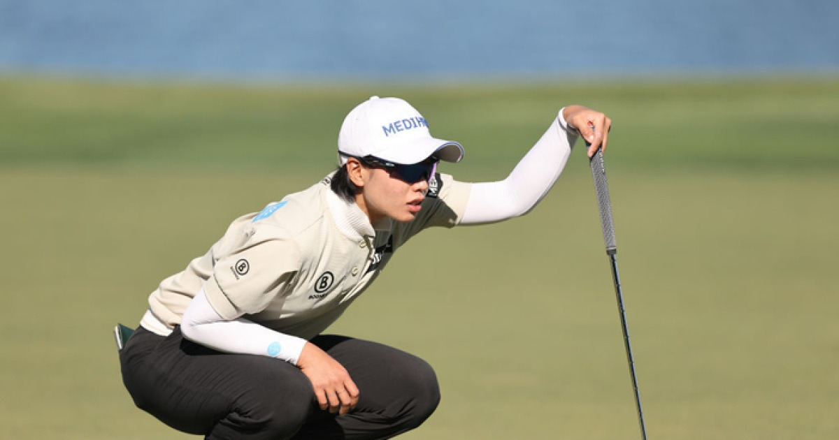 ‘신들린 퍼트’ 안나린, LPGA 투어 첫 우승하고 상금왕까지?···상금 56억원 걸린 시즌 최종전서 1R 깜짝 선두, 우승시 상금왕 가능성