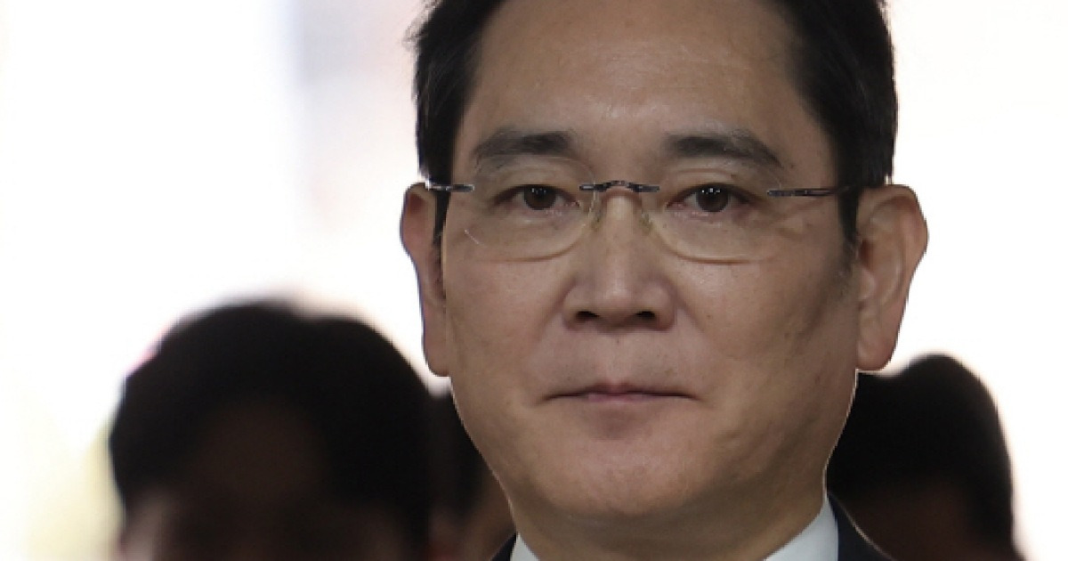 [속보]목소리 떨린 이재용 “현실 녹록치 않아…극복하고 한 발 나아갈 것”