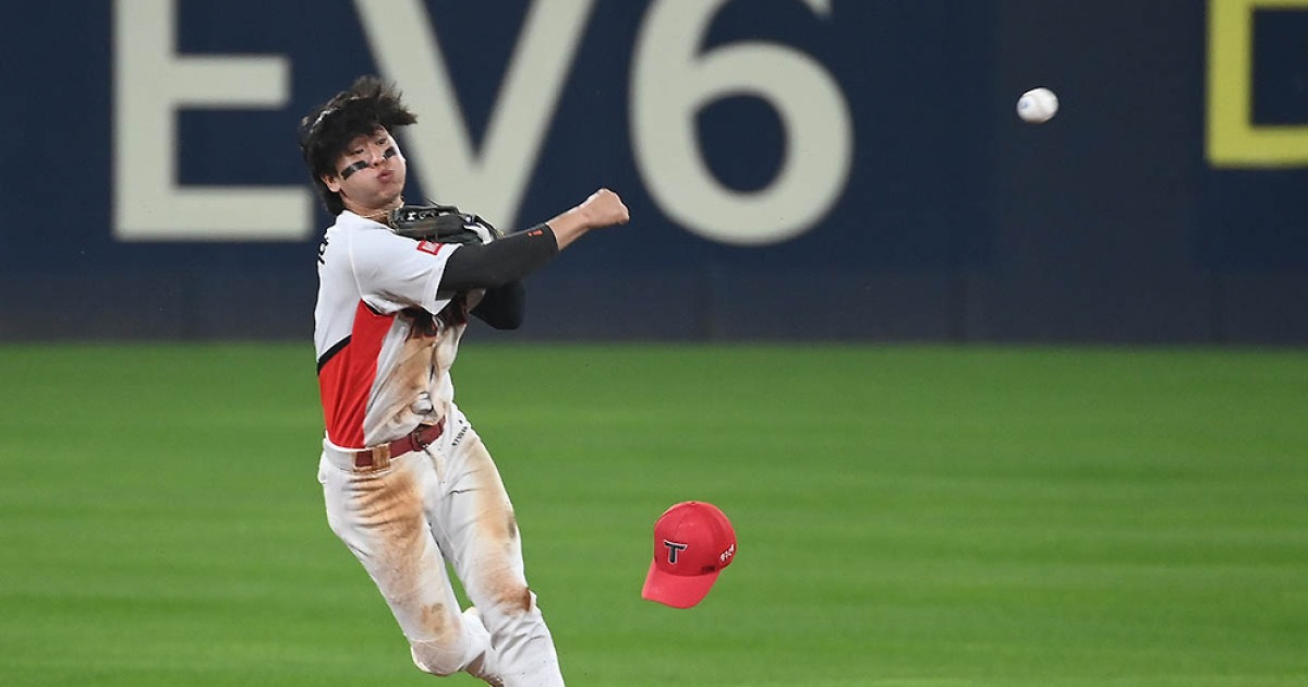 박성한 제치고 GG 굳히기? 박찬호, 2년 연속 유격수 수비상 수상…KBO 포수·내야수 수비상 발표