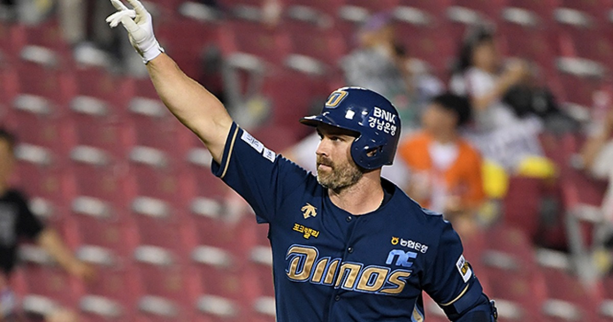 테임즈 이후 무려 8년 만이라니…NC 46홈런 홈런왕, 내년에도 NC파크에 뜰까 “2025년에 돌아온다면 2년 연속 수상하겠다 ...