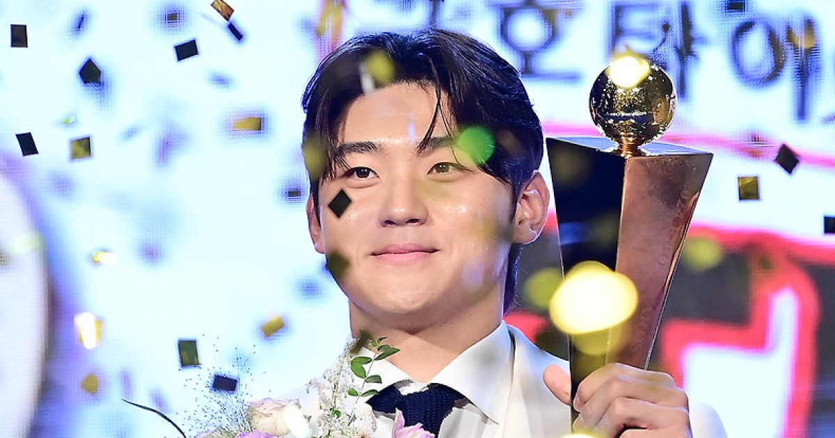 트로피 찾으러 왔습니다…'득표율 94%' KIA 김도영 MVP, 신인상은 두산 김택연 (종합) [KBO 시상식]