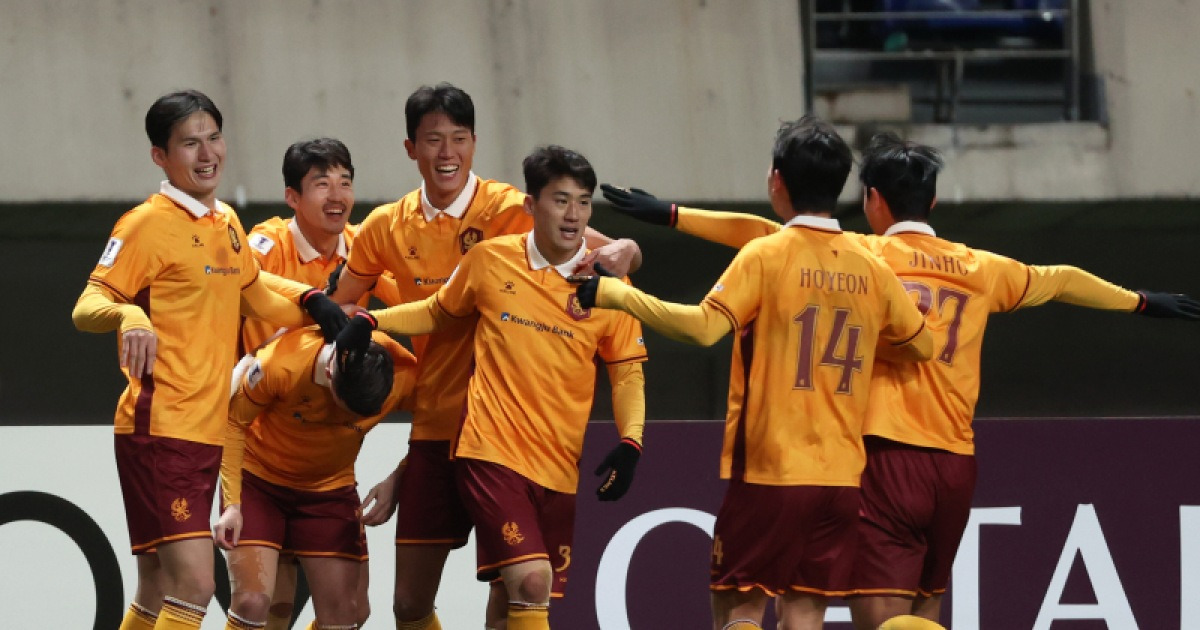 ‘아사니 또 결승골’ 이정효의 광주, 상하이 선화에 1-0 승리…ACLE 2위 수성·16강 청신호