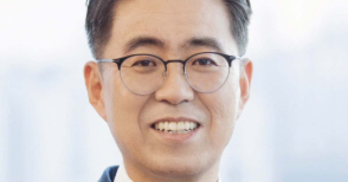 `위기설` 롯데 초강수… CEO 36% 교체·임원 22% 퇴임