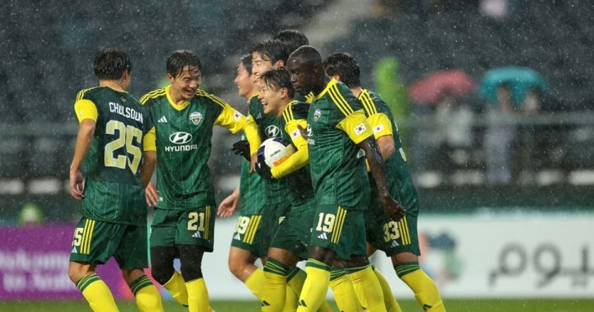 프로축구 전북, 안방서 세부 완파…ACL2 16강 조기 확정