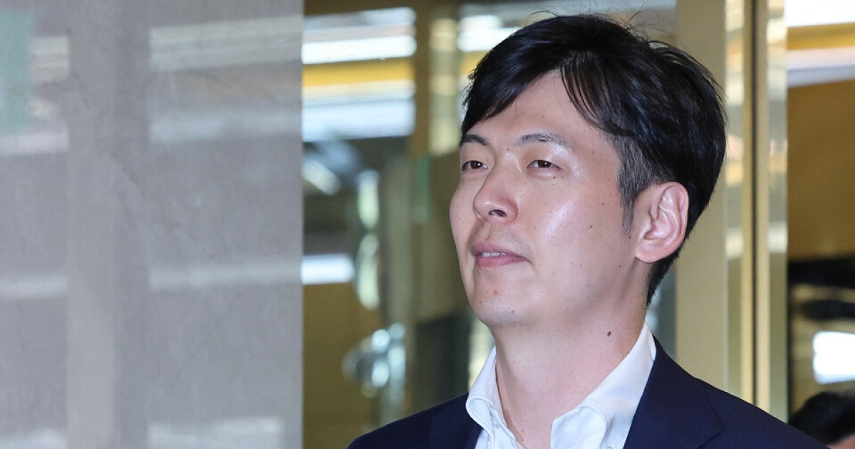 롯데 3세 신유열 전무, 부사장 승진…CEO 21명 교체