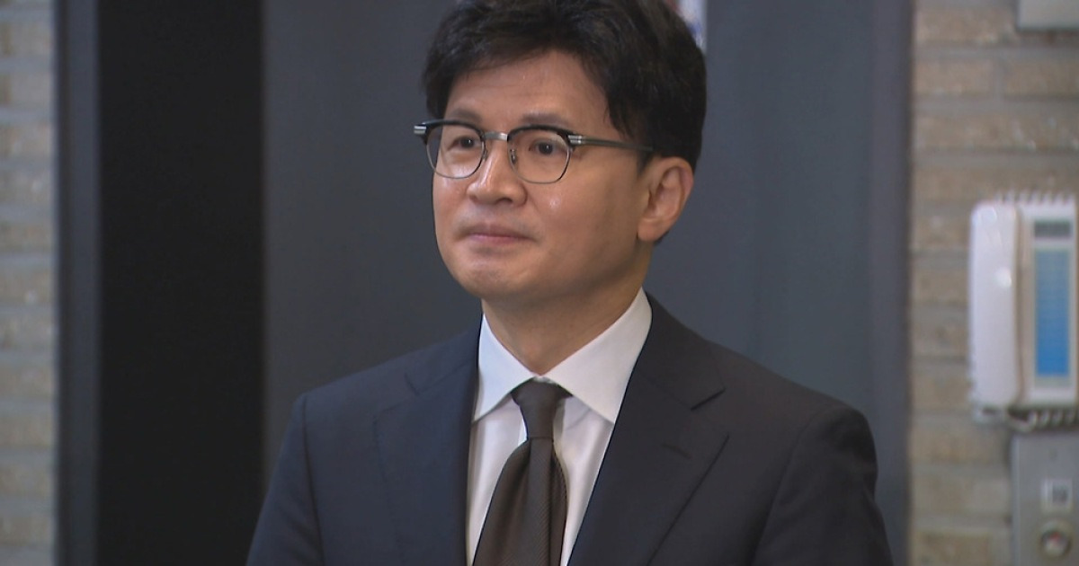 [단도직입] "친한계 부글부글하더라"…'김 여사 특검법' 앞두고 미묘한 기류?