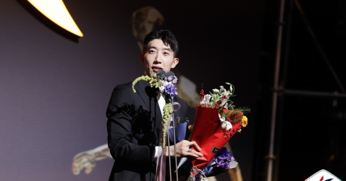 [b11 현장] 조현우, '2008 이운재' 이후 16년만에 2번째 GK MVP... 윤정환은 비우승팀 감독상, 양민혁은 데뷔시즌 영플상