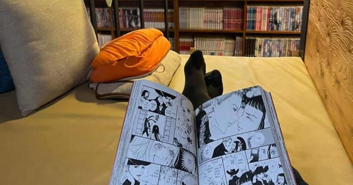 [Weekender] Comic book cafes: Korea's nostalgic escape for all ages