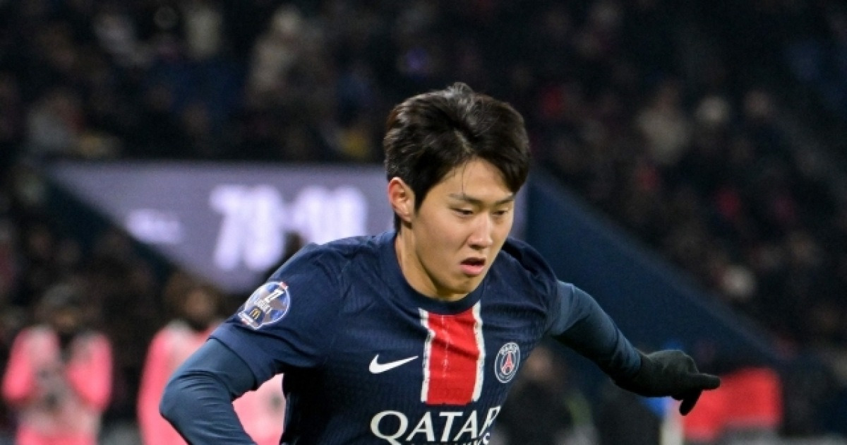 ‘아! 골대’ 아쉽다 이강인 ‘안방 깡패’ PSG, ‘약체’ 낭트에 졸전 끝 전반 1-1 마무리…역습 한 방에 수비 와르르 [리그앙]