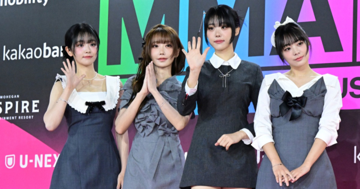 "뜨거운 트렌드 만들겠다" QWER, MMA 오프닝 장식→데뷔 첫 팬 콘서트 확정 겹경사 [MD이슈]