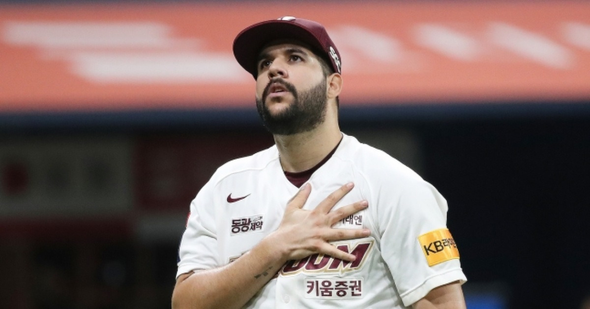 [오피셜] 키움이 놓아준 'QS 머신' KBO리그 남는다...KT, 헤이수스와 총액 100만 달러 계약