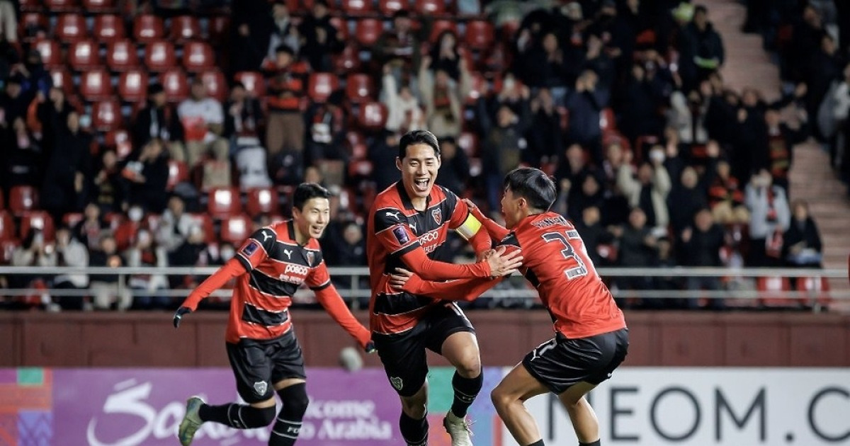 포항, J1리그 1위 비셀 고베에 3-1 승…ACLE 16강 진출 희망 이어가 [현장리뷰]