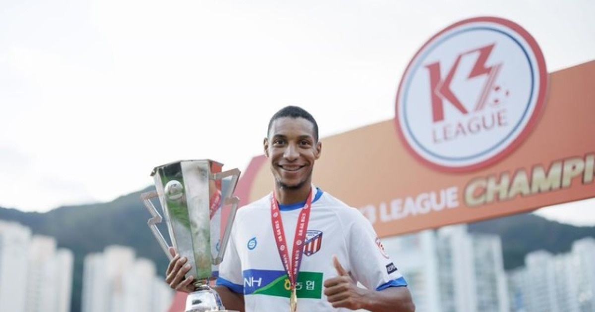 [b11 현장] 시흥 초대 우승 이끈 까밀로, K3리그 MVP... 전북 B 신예 진태호는 K4리그 MVP