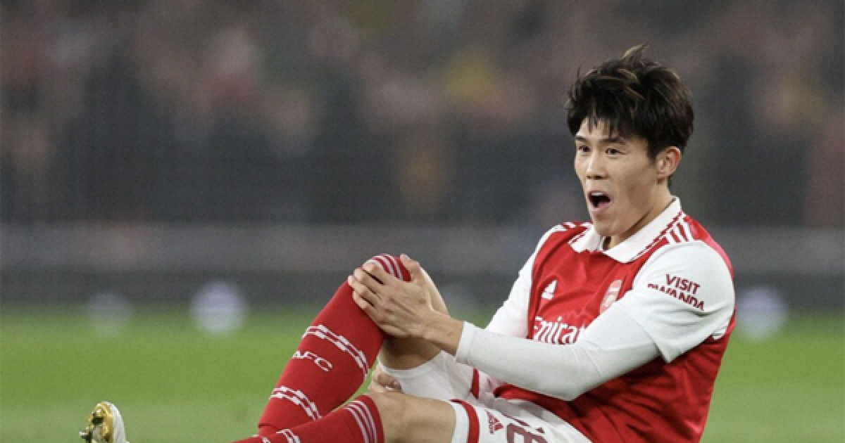 일본 EPL 드림 폭망...핵심 센터백→24년 OUT, 주장→시간끌기용 선수 전락