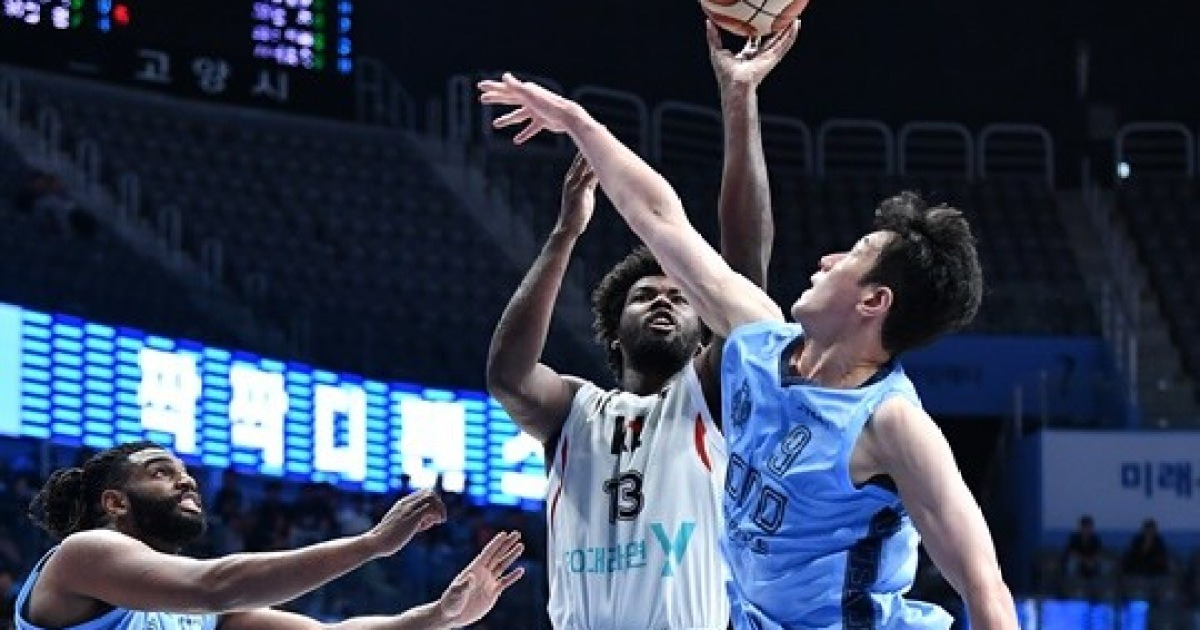 [BK 플레이어] 1Q 3파울+후반 13점, 해먼즈는 KT의 ‘지킬 앤 하이드’