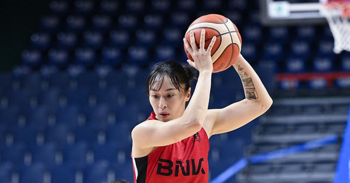 '김소니아 20점' BNK, KB국민은행 19점차 대파…시즌 10승 선착