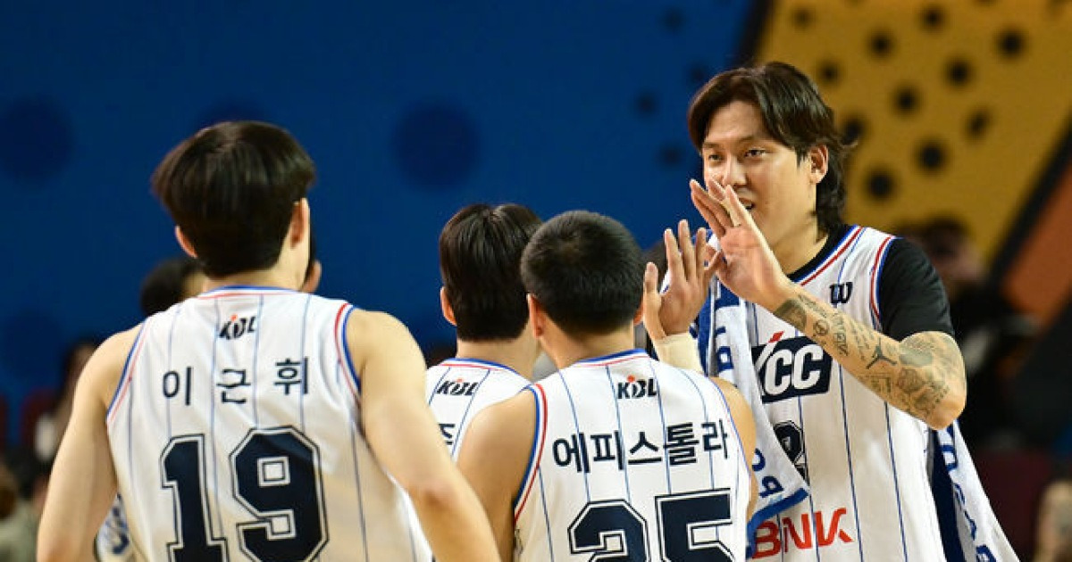 부산 KCC,'78-61 대승' [사진]
