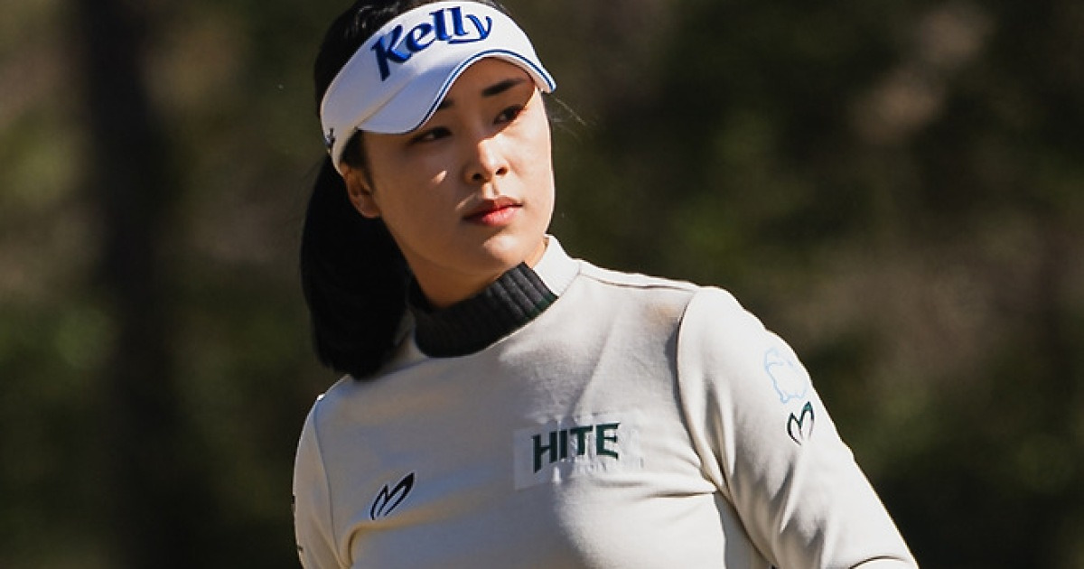 이틀 남긴 윤이나 LPGA Q시리즈 3R 공동 16위… 전날 고전한 폴스 코스에서 4언더파 치고 반등, 주수빈 공동 7위