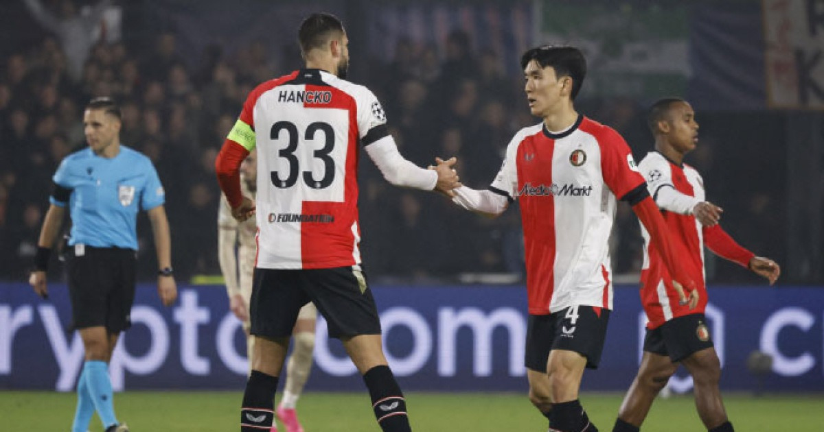 ‘황인범 75분’ 페예노르트, 홈에서 스파르타에 4-2 승리···‘UCL 16강 희망 이어간다’