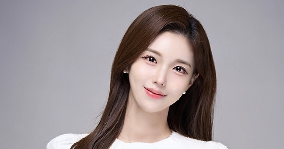 ‘파리올림픽 여신’ 홍주연 아나운서, ‘KBS 2025 카운트다운 쇼 LIGHT NOW’ 메인 MC 발탁