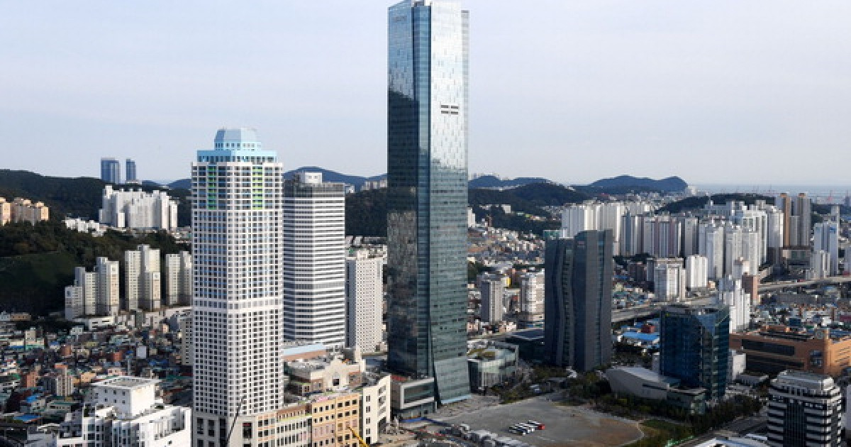 고수익 추구땐…‘KRX 반도체 TR지수’로 복리효과를