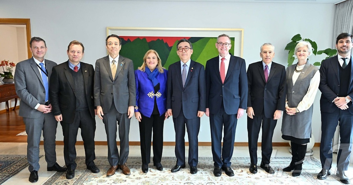 조태열, G7·EU 주한 대사 면담…"정책 기조 유지 최우선적 노력"