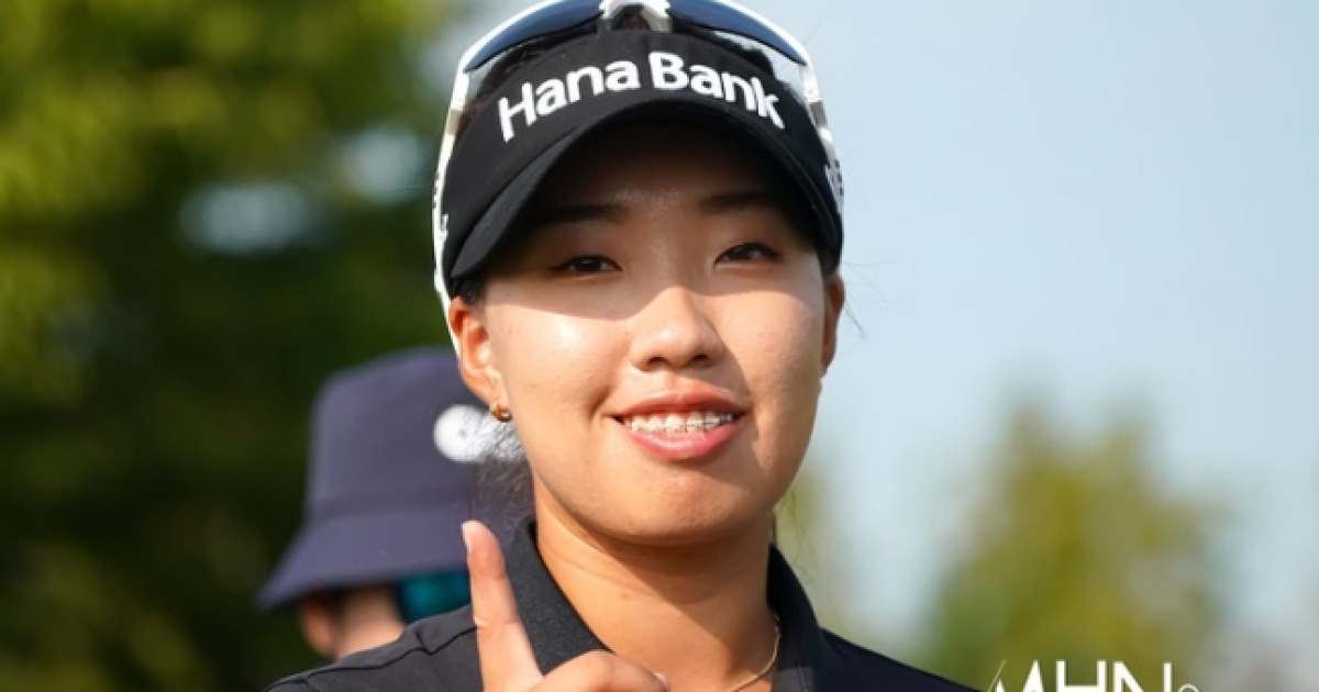 '16세 골프 천재' 이효송, JLPGA 투어 역대 최연소 신인상 수상
