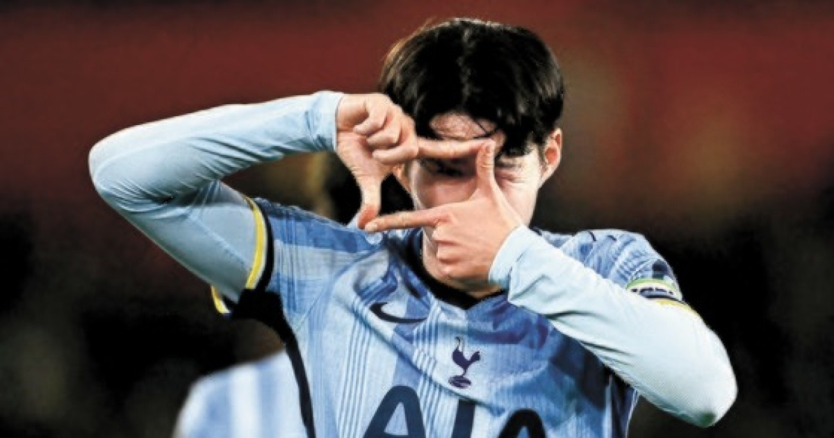 '45분만에 1골 2도움' 손흥민, EPL 16라운드 베스트11 선정