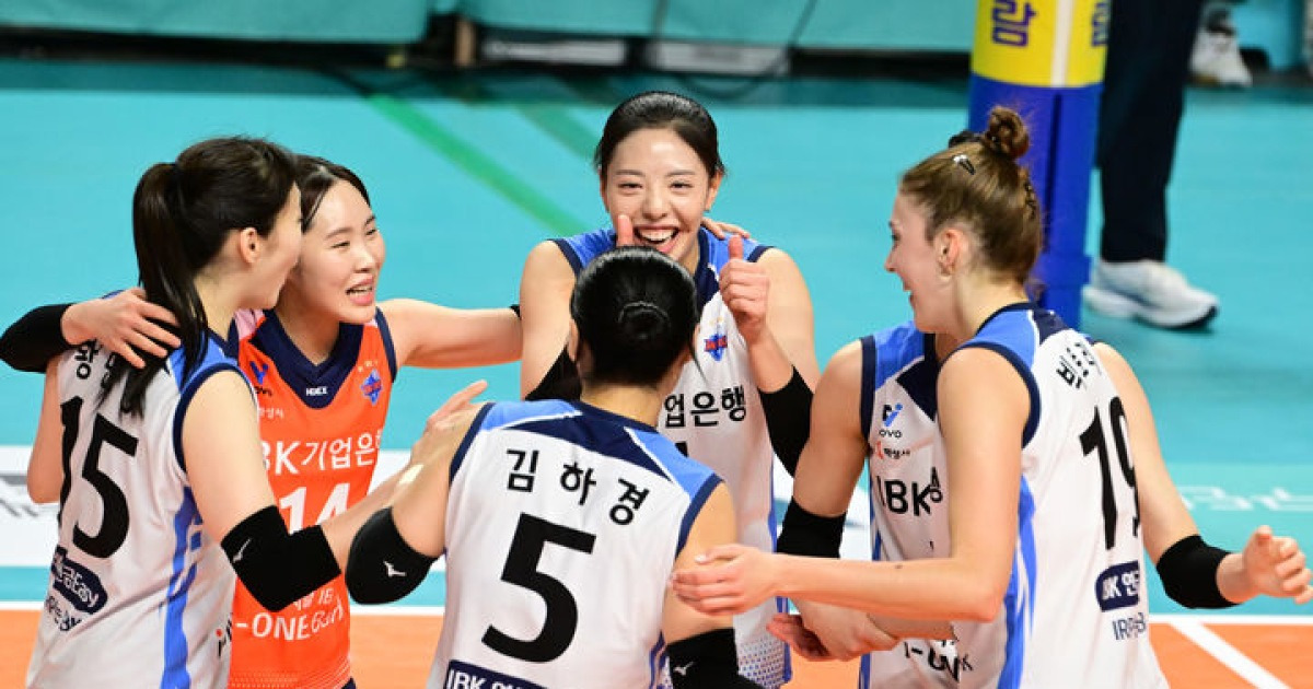 '4연패 탈출' IBK기업은행, GS칼텍스 11연패 몰아…현대캐피탈 6연승(종합)