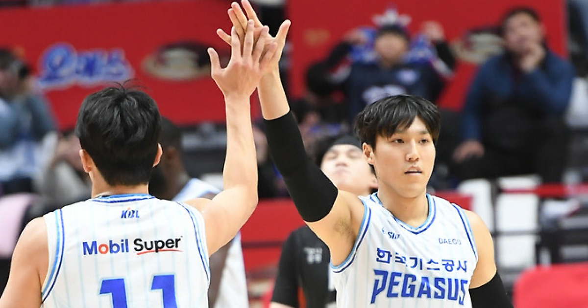 '만났다 하면 대승이네' 가스공사, KCC 97-71 대파 선두추격 재시동...LG, 정관장 잡고 파죽 5연승