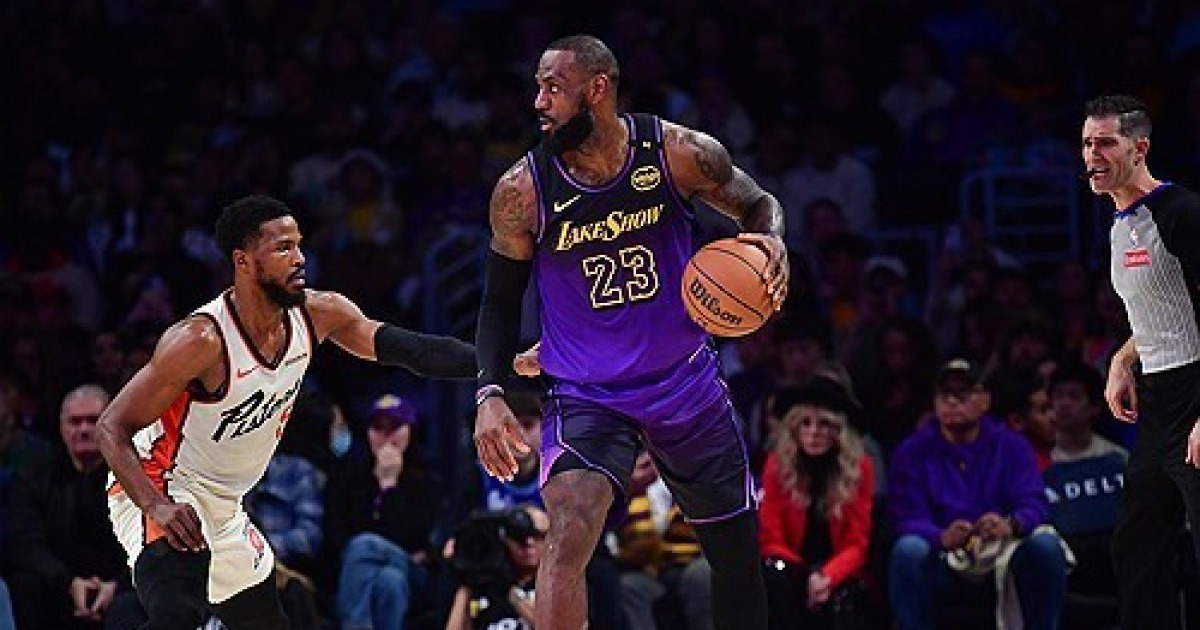 [NBA] ‘빛바란 르브론 트리플더블’ LAL, DET에 패하며 4연승 좌절
